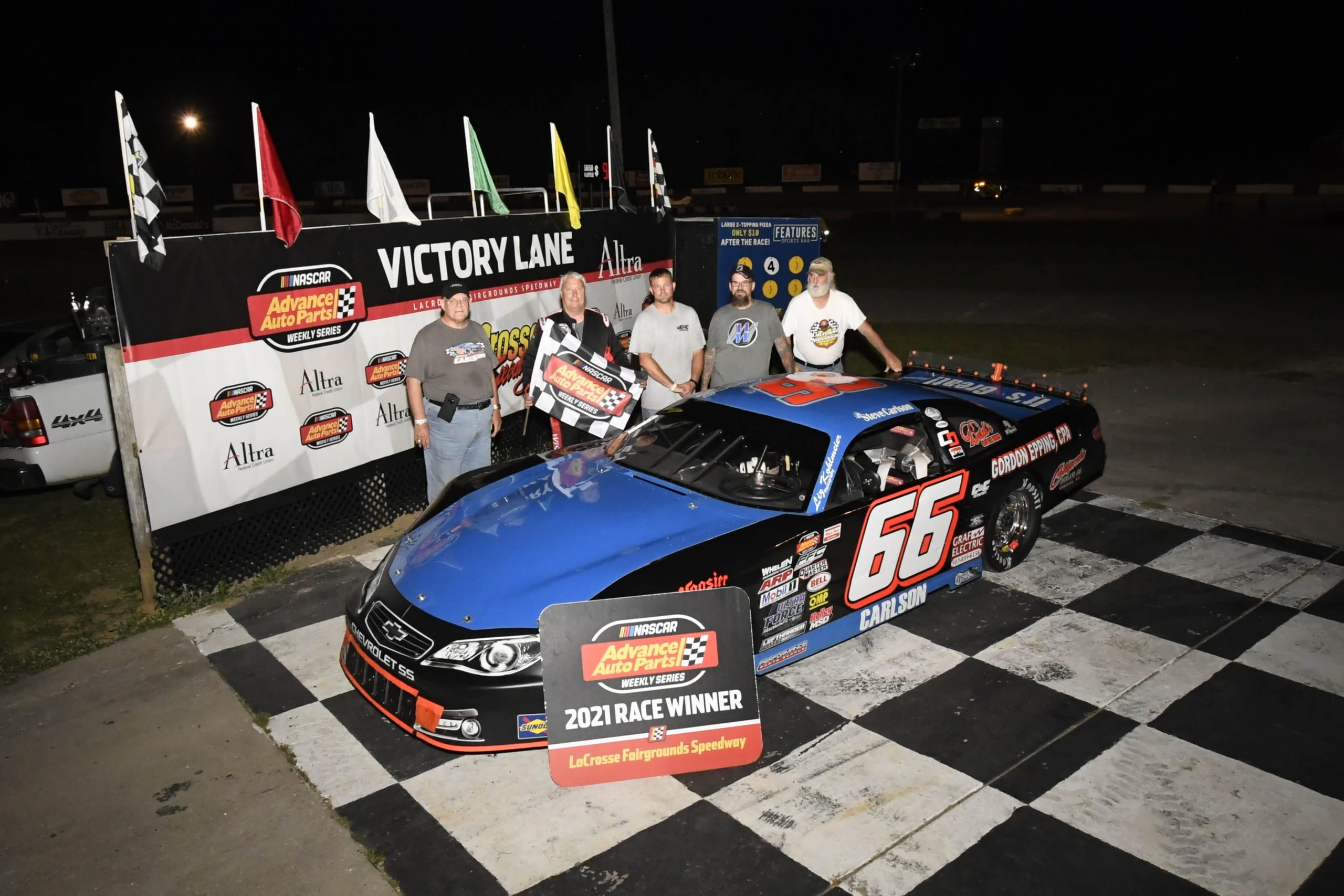 CARLSON DOMINATES A STELLAR FIELD AT LACROSSE - La Crosse Speedway